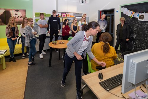 Burger Schüler zu Besuch » Leibniz Institute for Neurobiology (LIN)